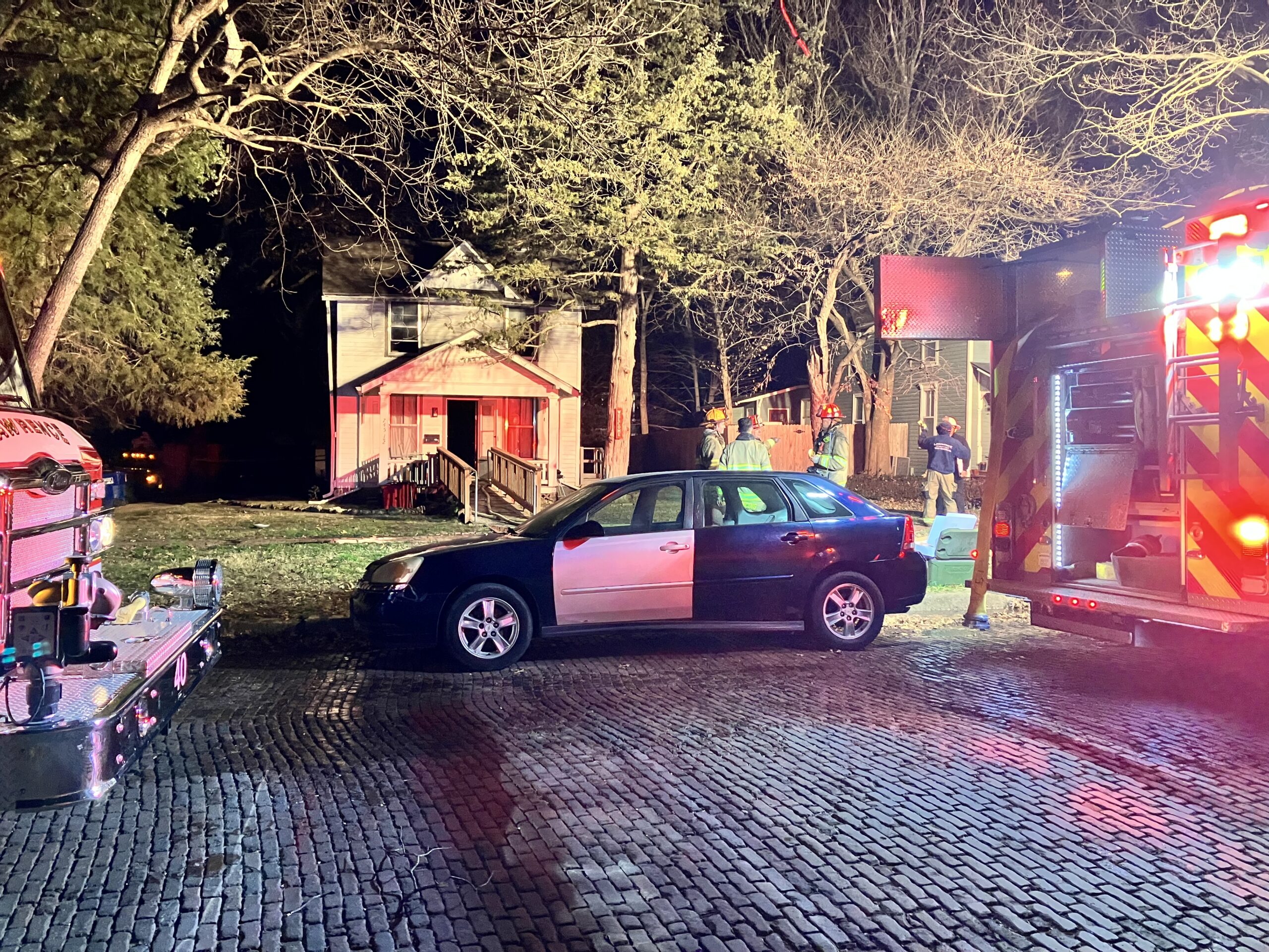 4 people displaced in house fire on same night downtown restaurant ...